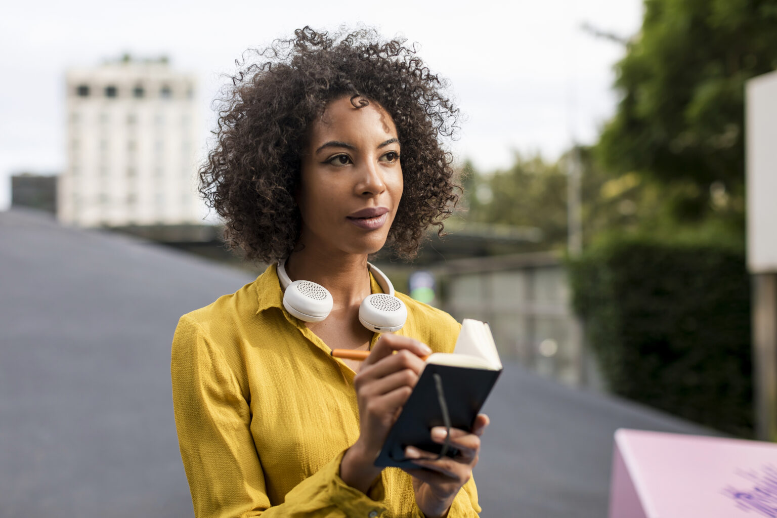 Adjectives made easy: 5 quick tips for using adjectives in writing